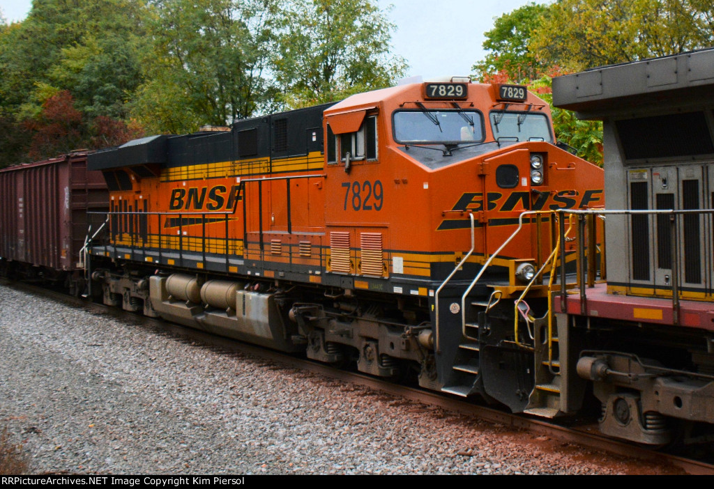 BNSF 7829